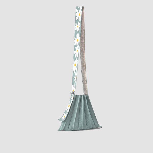 JOSEPH & STACEY Lucky Pleats Knit Daisy Wing | The Common Ground – The ...